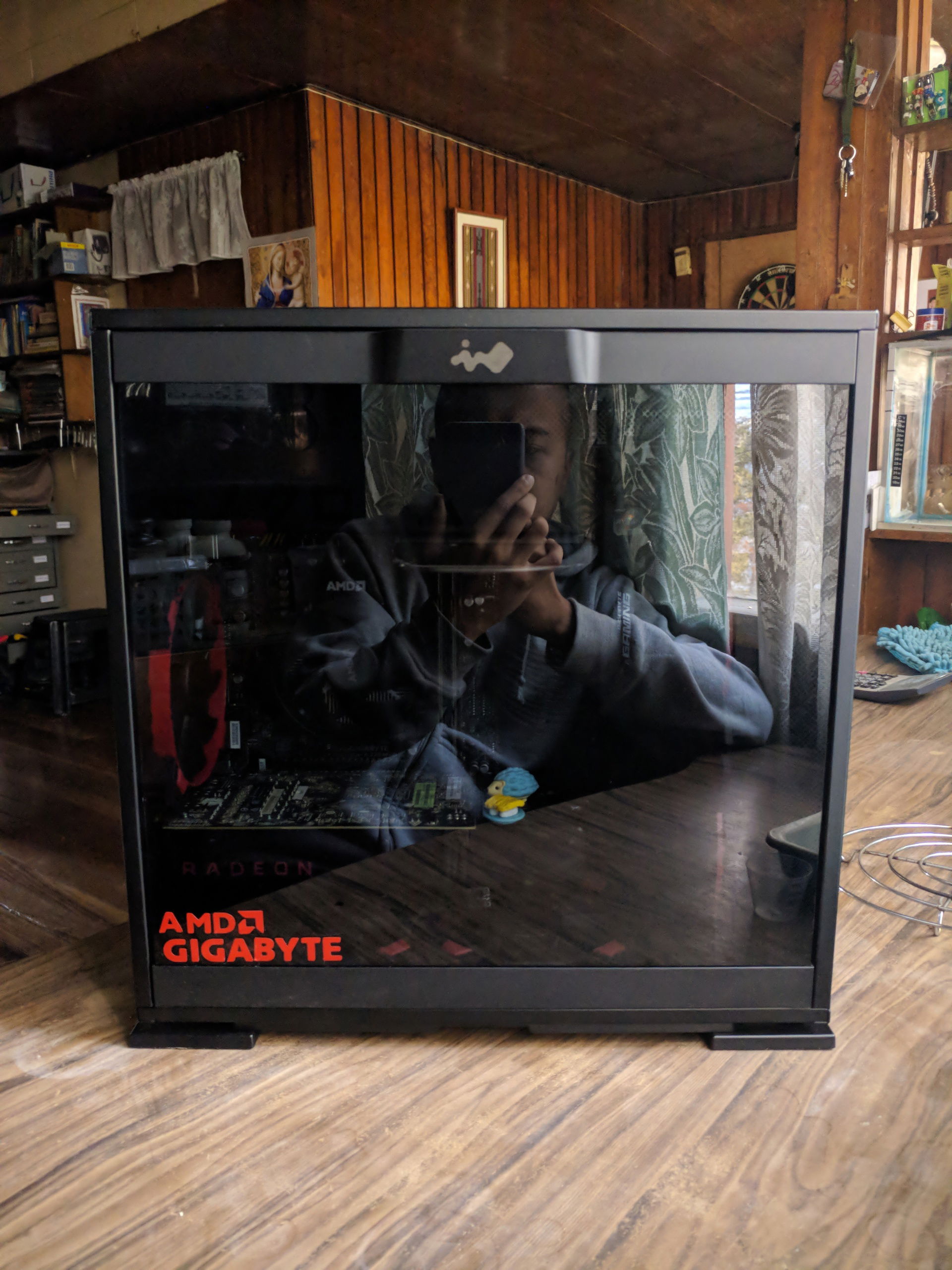 monochrome v2 » builds.gg