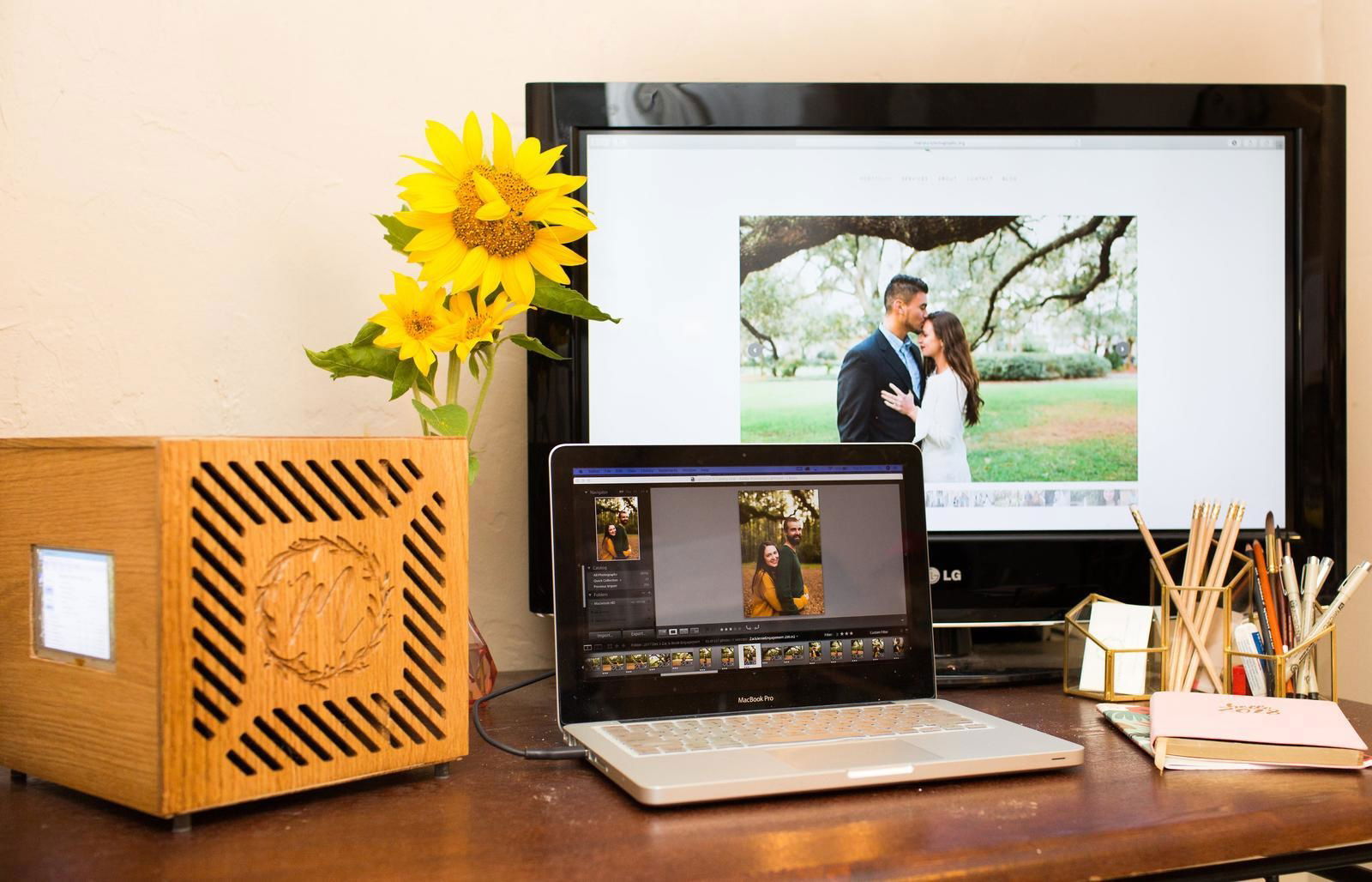 Custom Built Oak Wooden NAS Build » builds.gg