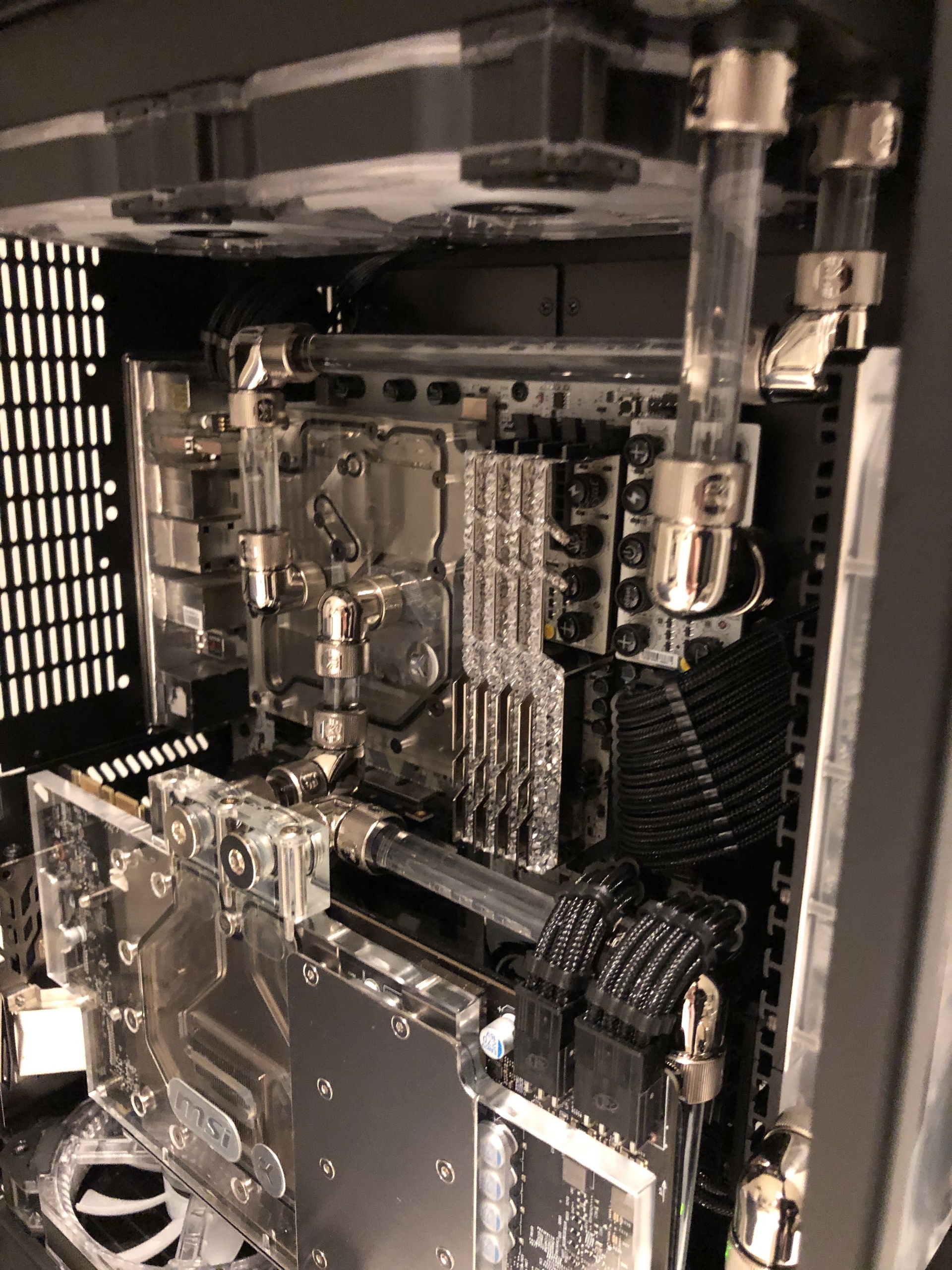 Royal Titanium » builds.gg