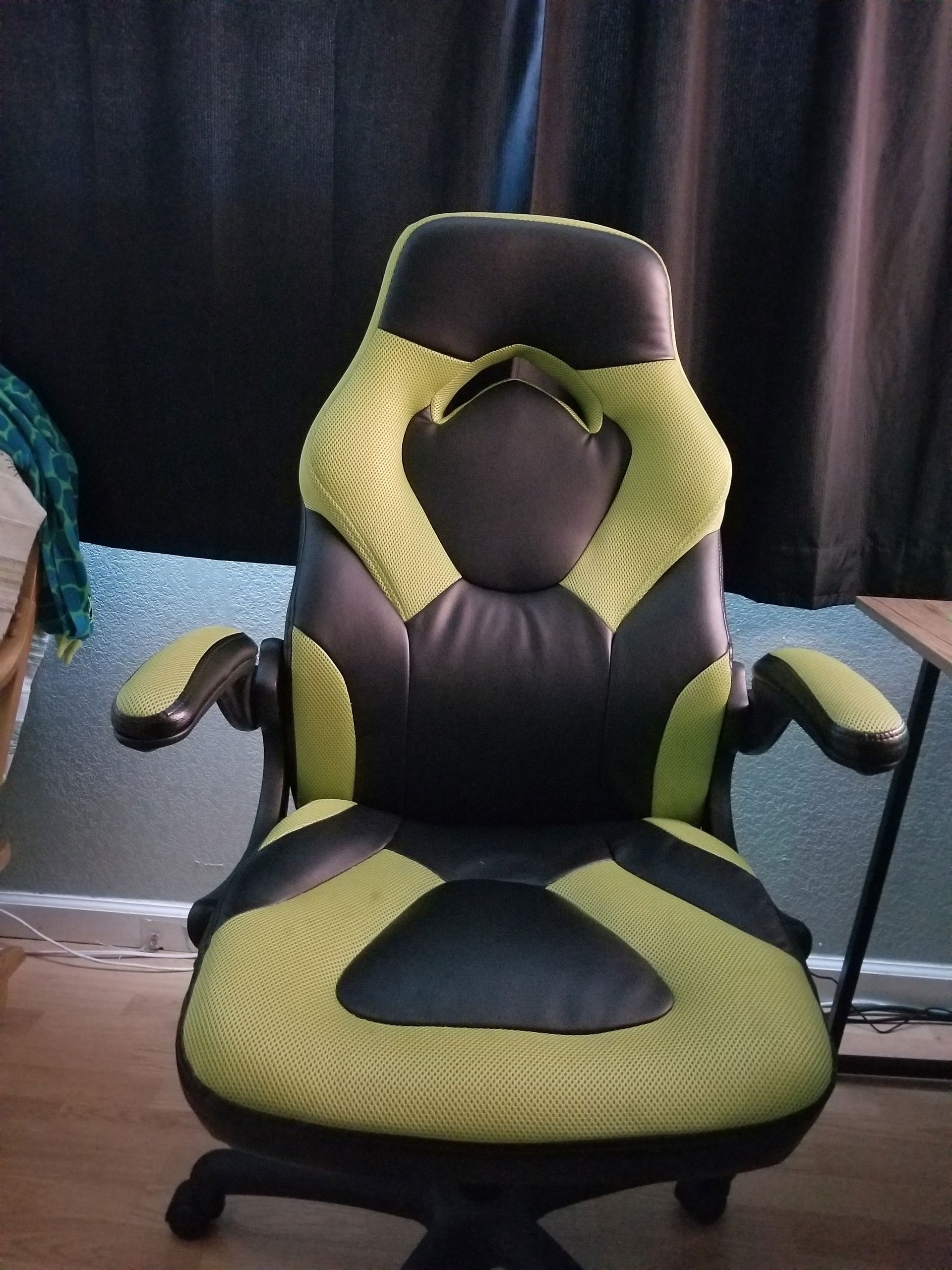 Black and green ultimate gaming PC » builds.gg