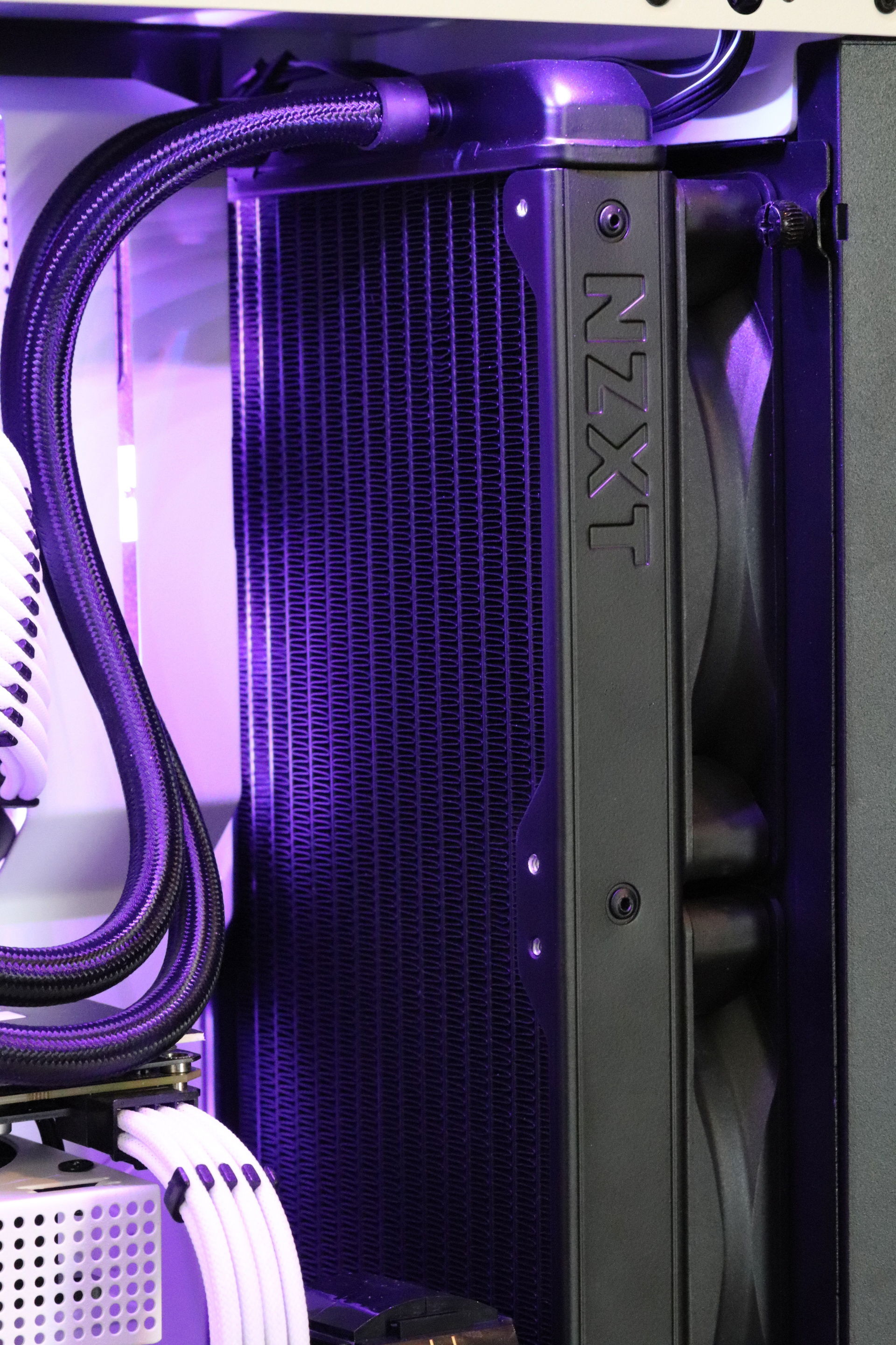 Stormtrooper Gaming PC » builds.gg