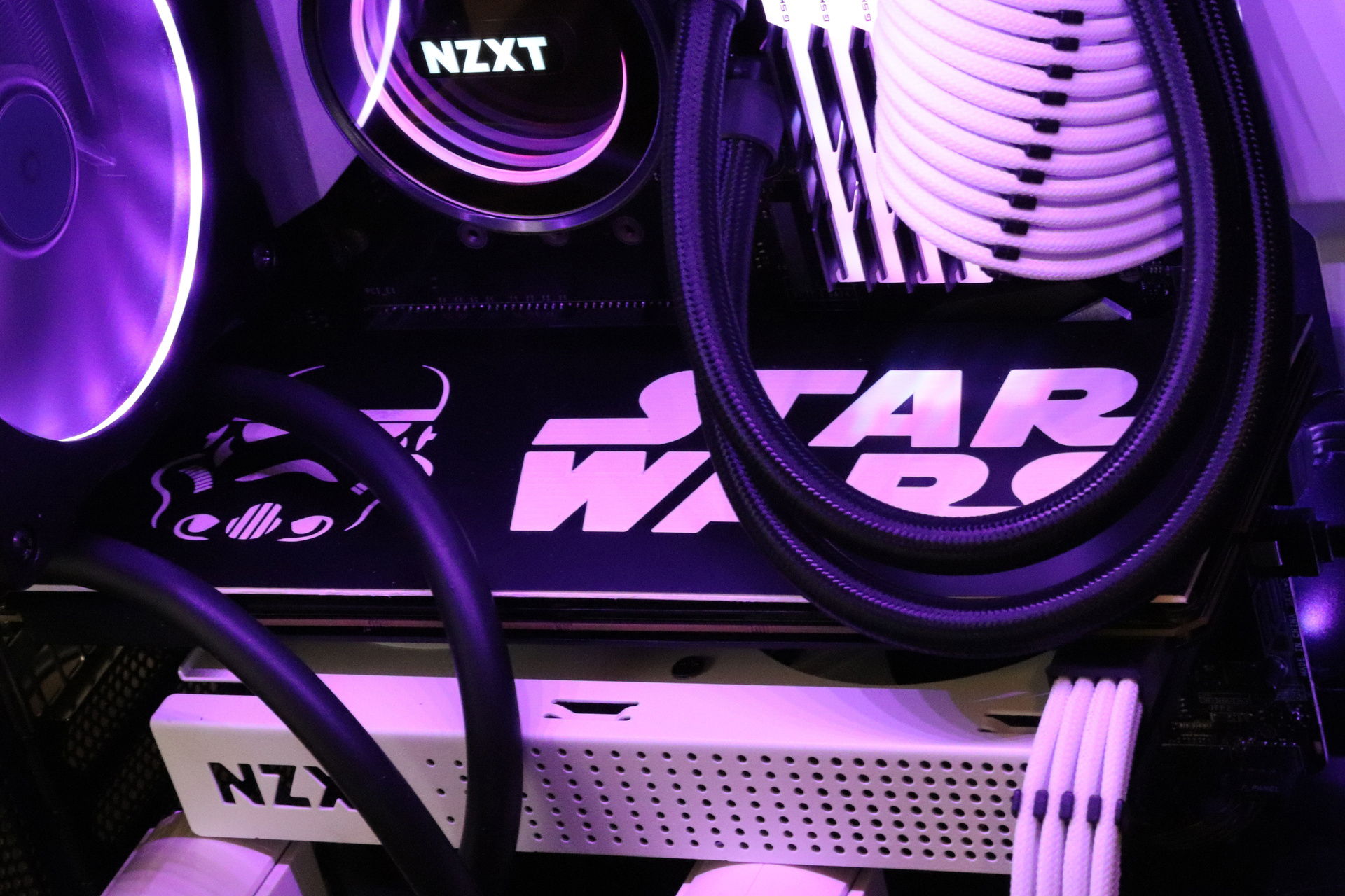 Stormtrooper Gaming PC » builds.gg