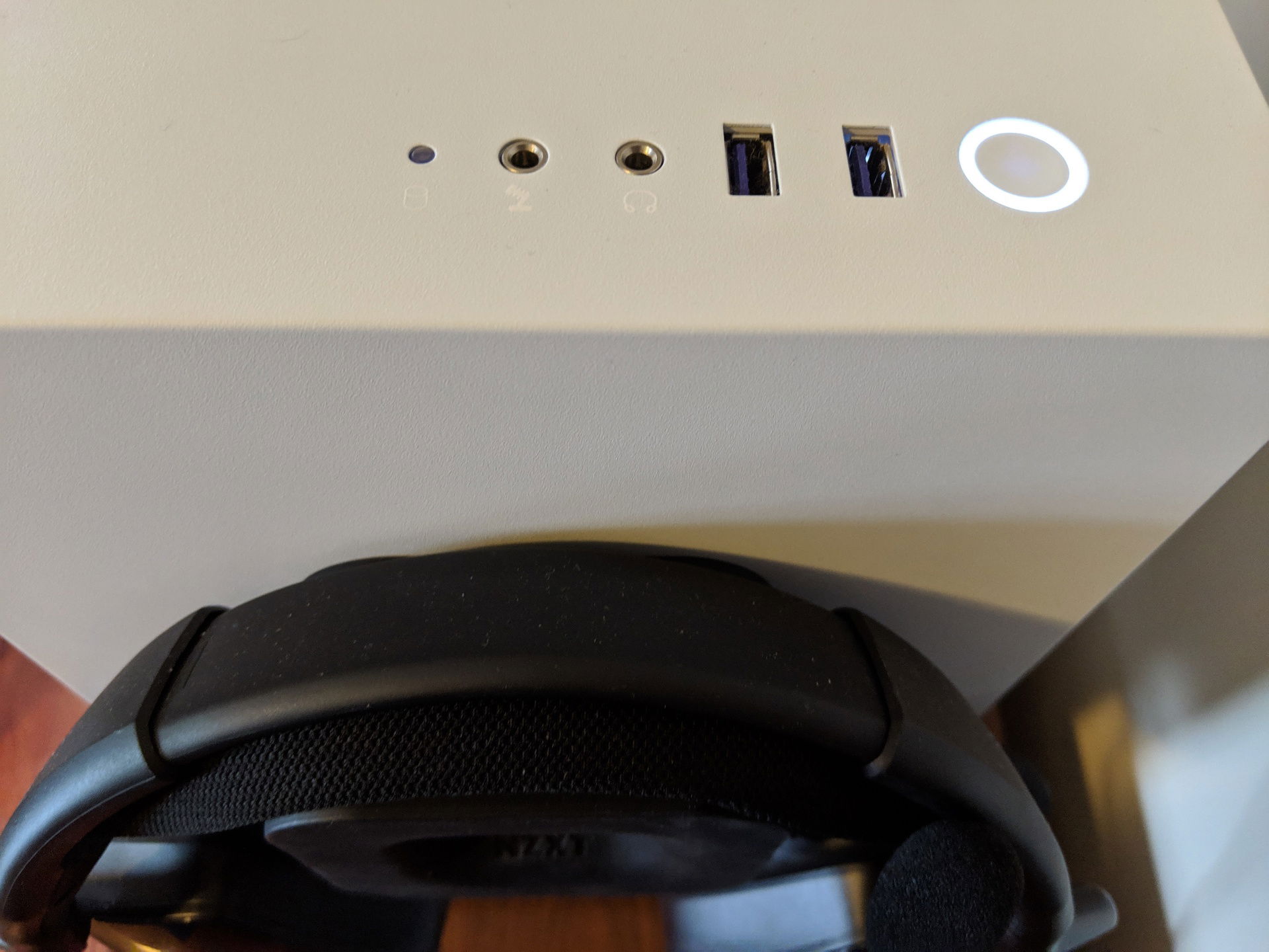 Stormtrooper Gaming PC » builds.gg