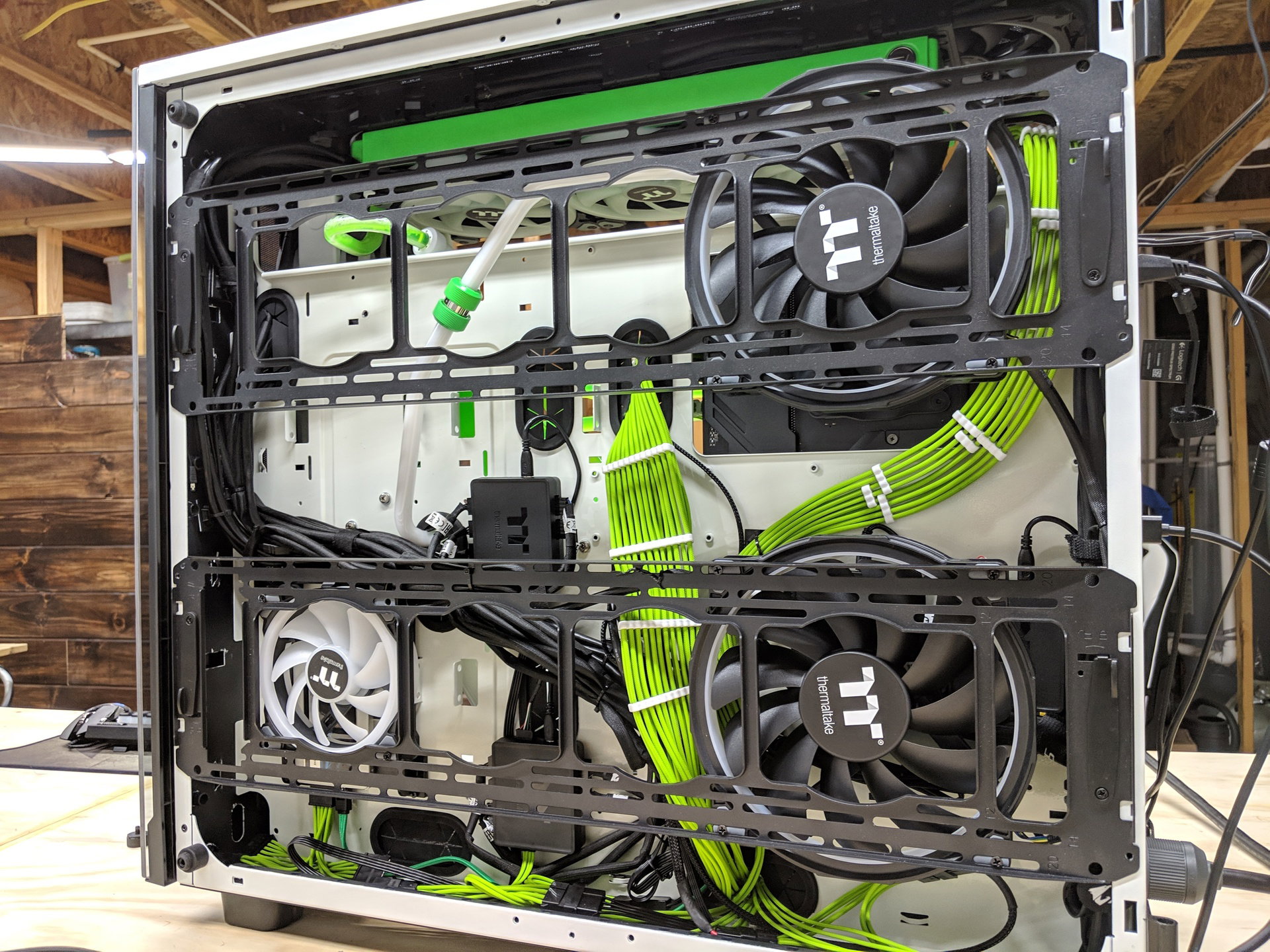 Xenomorph LiquidPC » builds.gg