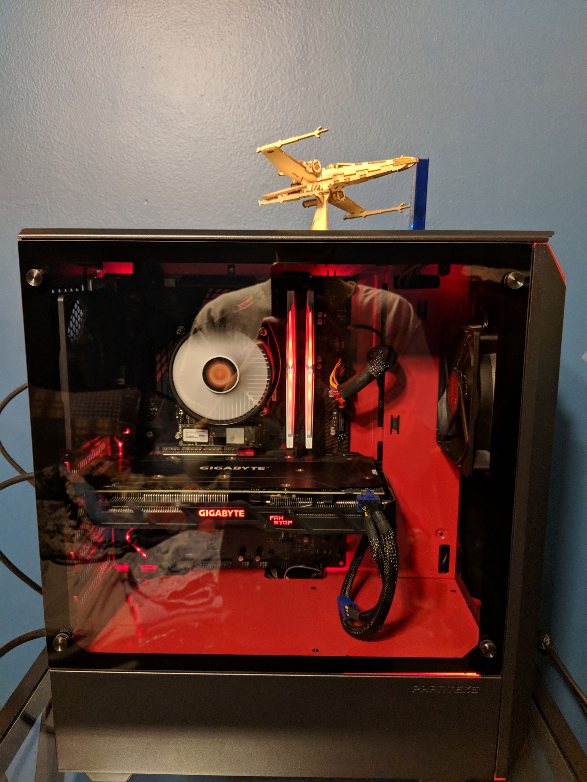 The Humble Red & Black PC » builds.gg