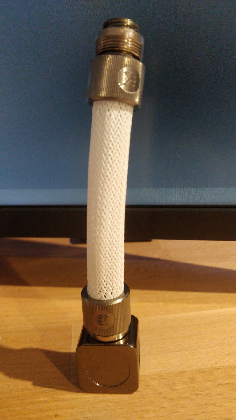 Finished my first custom water loop in my pure base 500dx case! : r ...